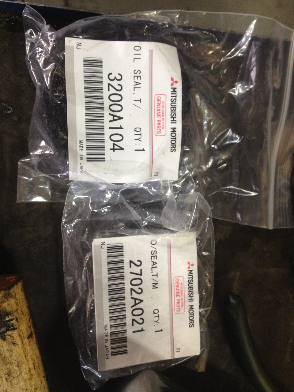 2702A021 Сальник крышки переднего диф Mitsubishi | Запчасти на DRIVE2