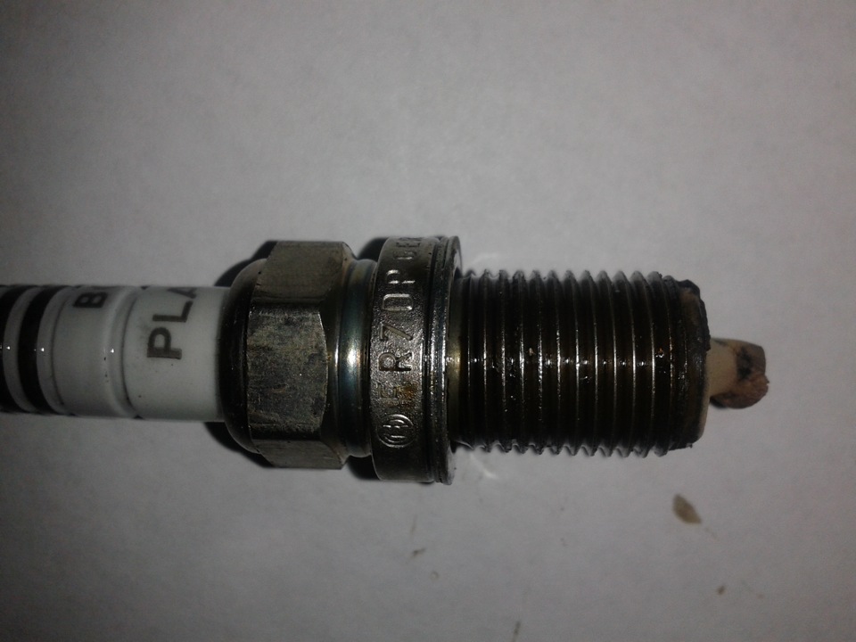 Замена свечей. Двигатель HDZ. Впрыск TU1M. — Peugeot 106, 1,1 л, 1998 ...