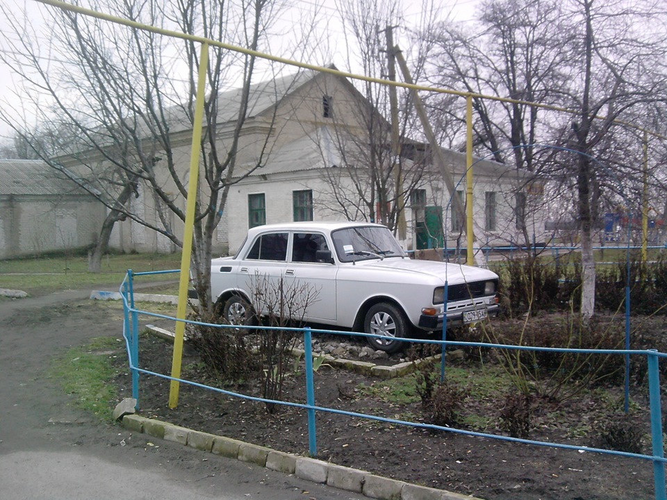 Колпаки на диски — Москвич 2140, 1,5 л, 1979 года | аксессуары | DRIVE2