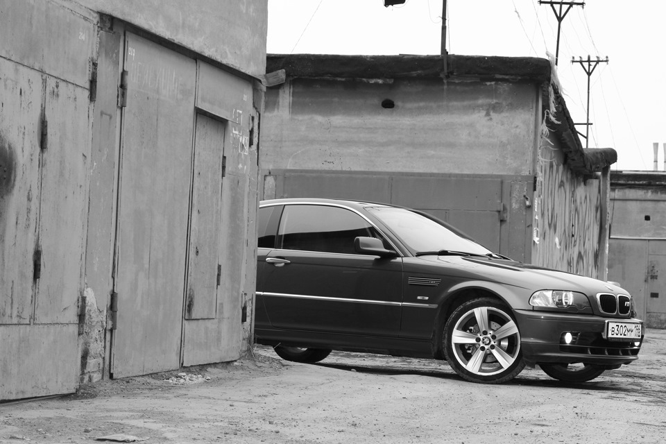 Черно-белое — BMW 3 series Coupe (E46), 2,5 л, 2002 года | фотография ...