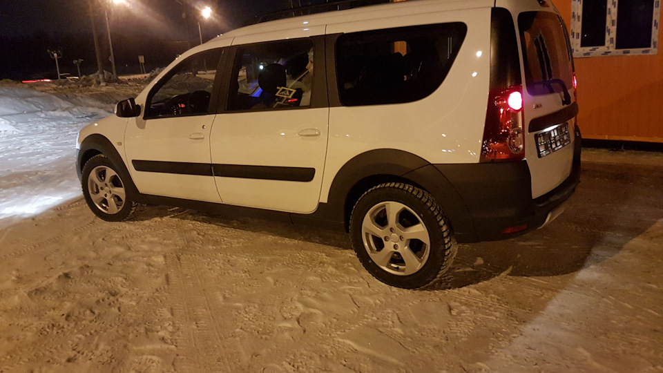 Регулировка зеркал — Lada Largus Cross, 1,6 л, 2017 года | наблюдение | DRIVE2