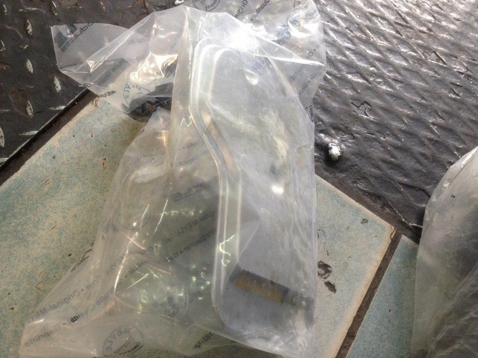 Замена технических жидкостей BMW 3 E90 — DRIVE2