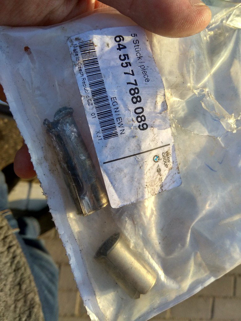 Замена ролика с кочергой INA 531078810 и натяжителя основного ремня INA ...