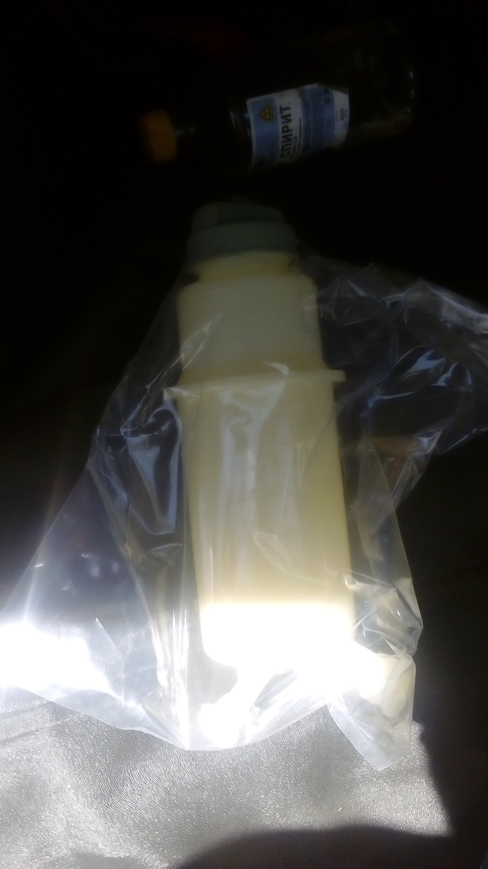 Замена бачка ГУР — Volkswagen Passat B3, 1,8 л, 1988 года | своими ...