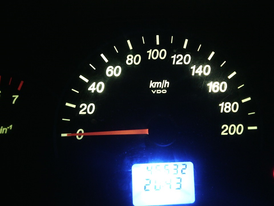 Пересвет приборной панели. — Lada Приора седан, 1,6 л, 2012 года ...