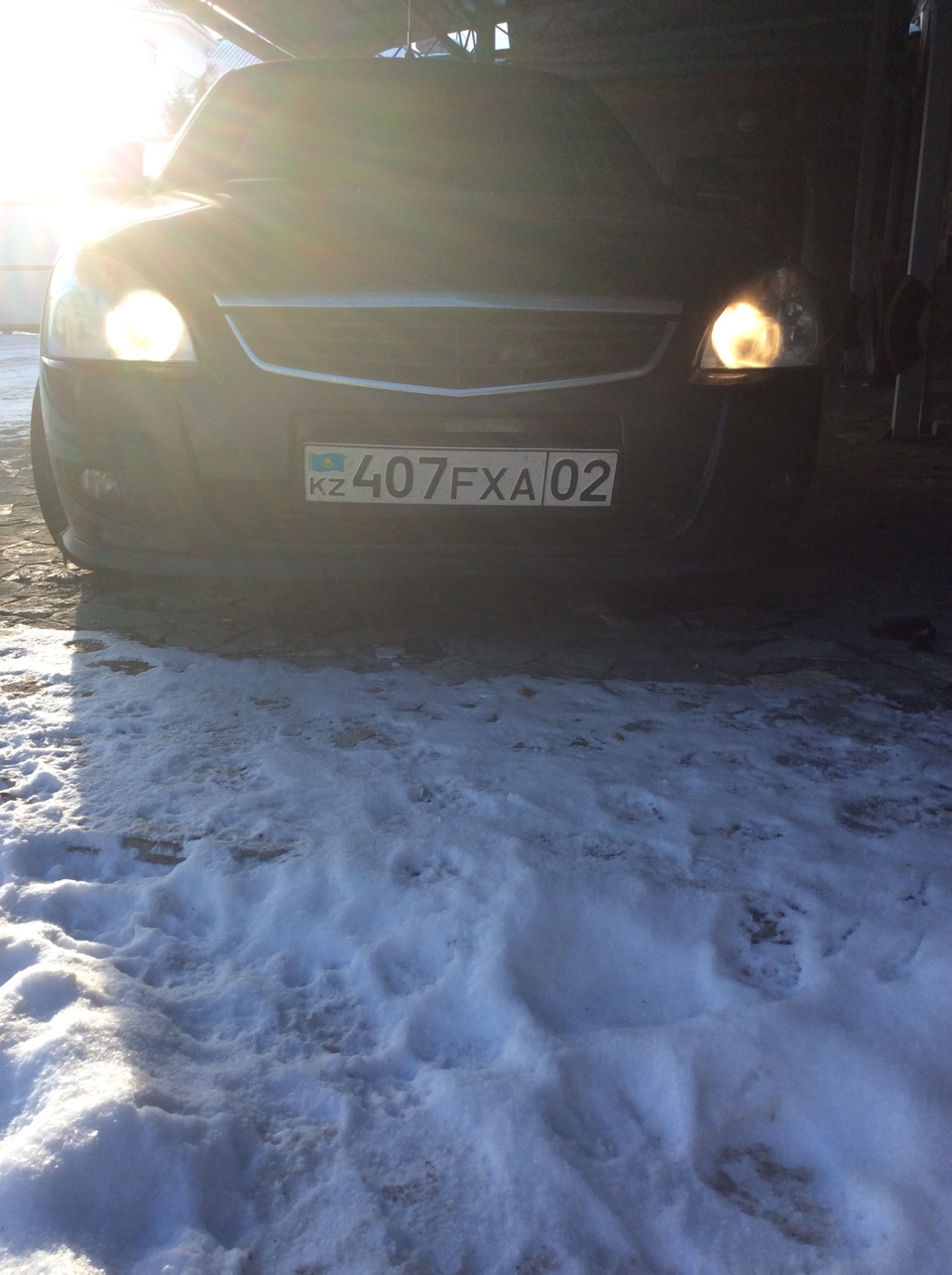 Резиновая губа и рамка номера — Lada Приора седан, 1,6 л, 2013 года ...
