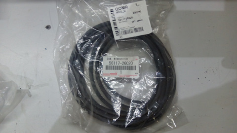 5611726020 УПЛОТНИТЕЛЬ//DAM, WINDSHIELD TOYOTA LEXUS | Запчасти на DRIVE2