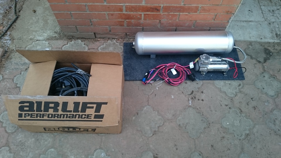 Пневмоподвеска Air Lift Autopilot V2 3/8 — Volkswagen Golf R Mk6, 2 л ...