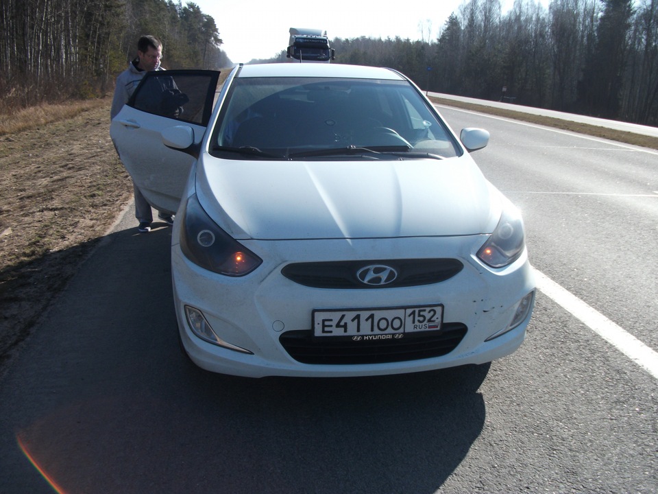 Просто фотки) — Hyundai Solaris Hatchback, 1,4 л, 2011 года | фотография | DRIVE2