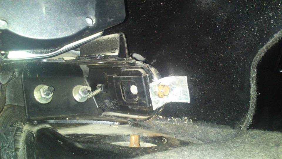 Акустическая полка с боковинами. — Lada Приора хэтчбек, 1,6 л, 2009 ...