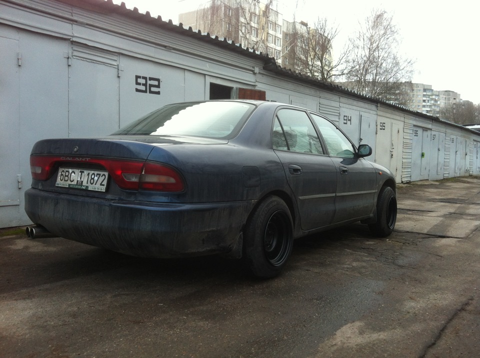зимой и летом разным цветом))) — Mitsubishi Galant (7G), 1,8 л, 1996 ...