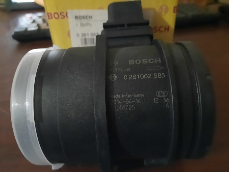 Расходомер воздуха на Mercedes-Benz Viano (W639), Mercedes-Benz Vito ...