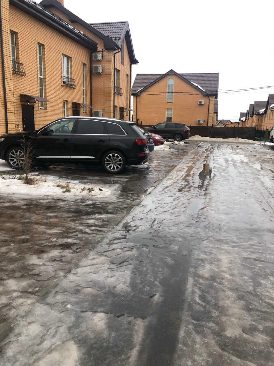 Шипованные шины против фрикционок — Audi Q7 (2G), 3 л, 2016 года | шины ...