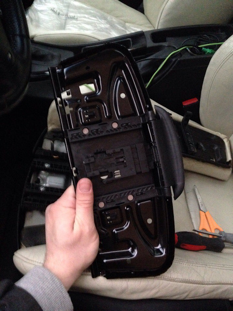 52107161311 Кронштейн подколенной опоры BMW | Запчасти на DRIVE2