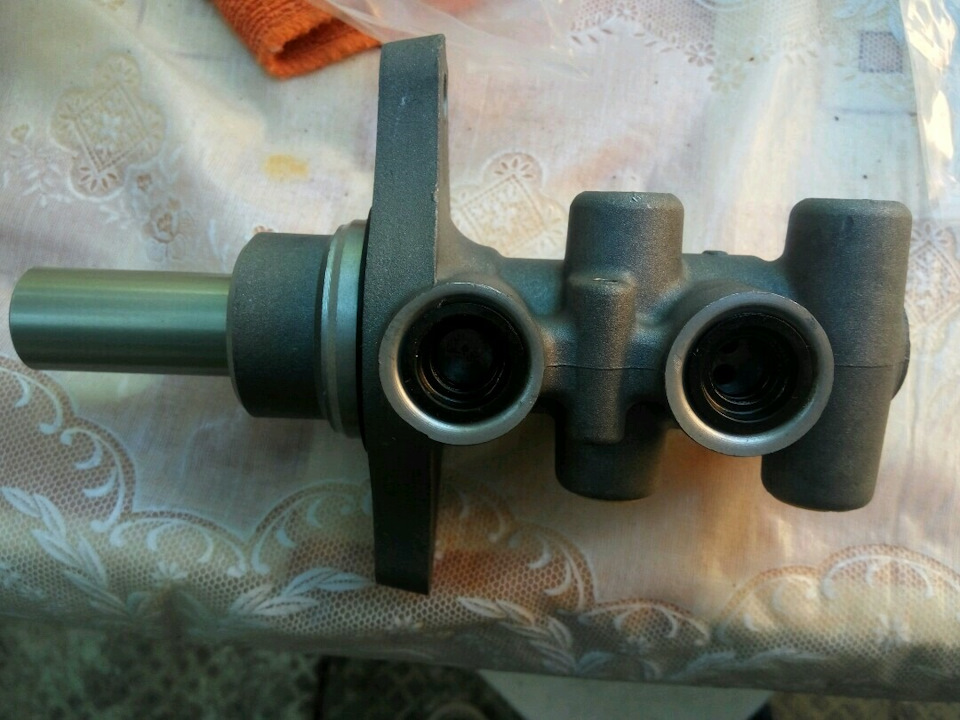 Италия, Англия, Япония и все это для американца. — Dodge Caliber, 1,8 л ...