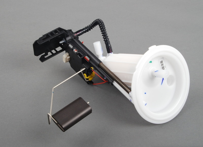 Замена топливного фильтра — BMW 6 series (E63), 4,4 л, 2004 года ...