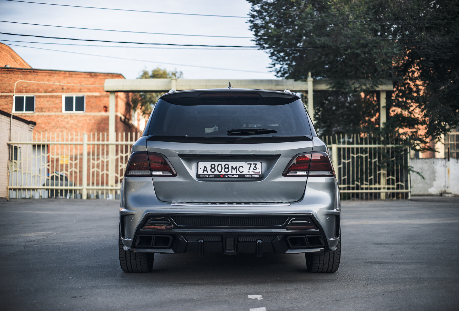 Видео "Mercedes-Benz GLE by Renegade design from Russia with love ...