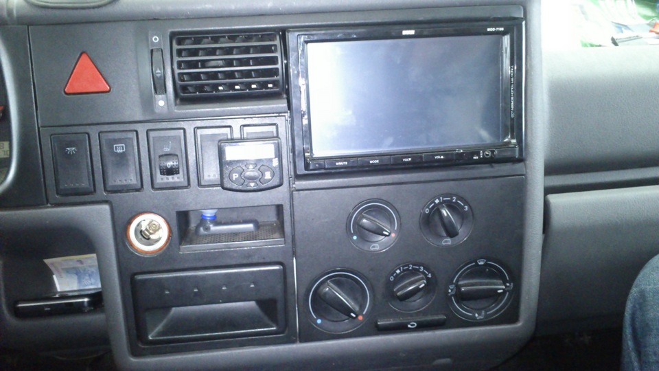 Купил мафон — Volkswagen Transporter T4, 2,5 л, 2000 года | автозвук ...