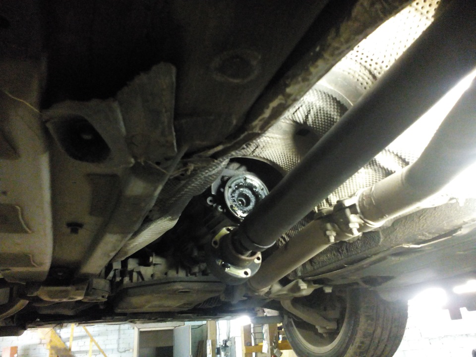 История одного сальника. — Audi A4 (B6), 1,8 л, 2002 года | визит на ...