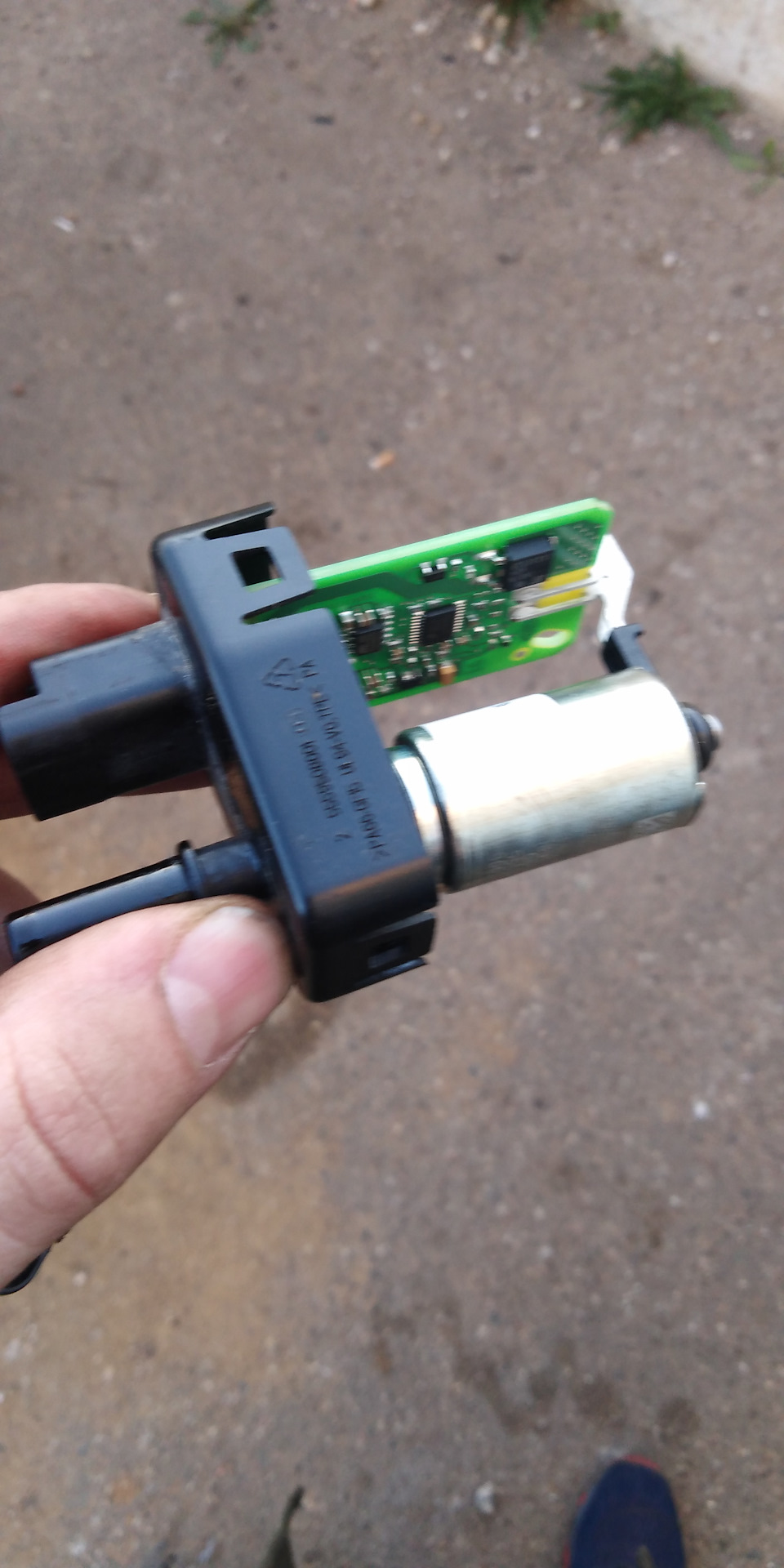 Бачок присадки (EOLYS) онже FAP фильтр — Peugeot 308 SW (2G), 1,6 л ...