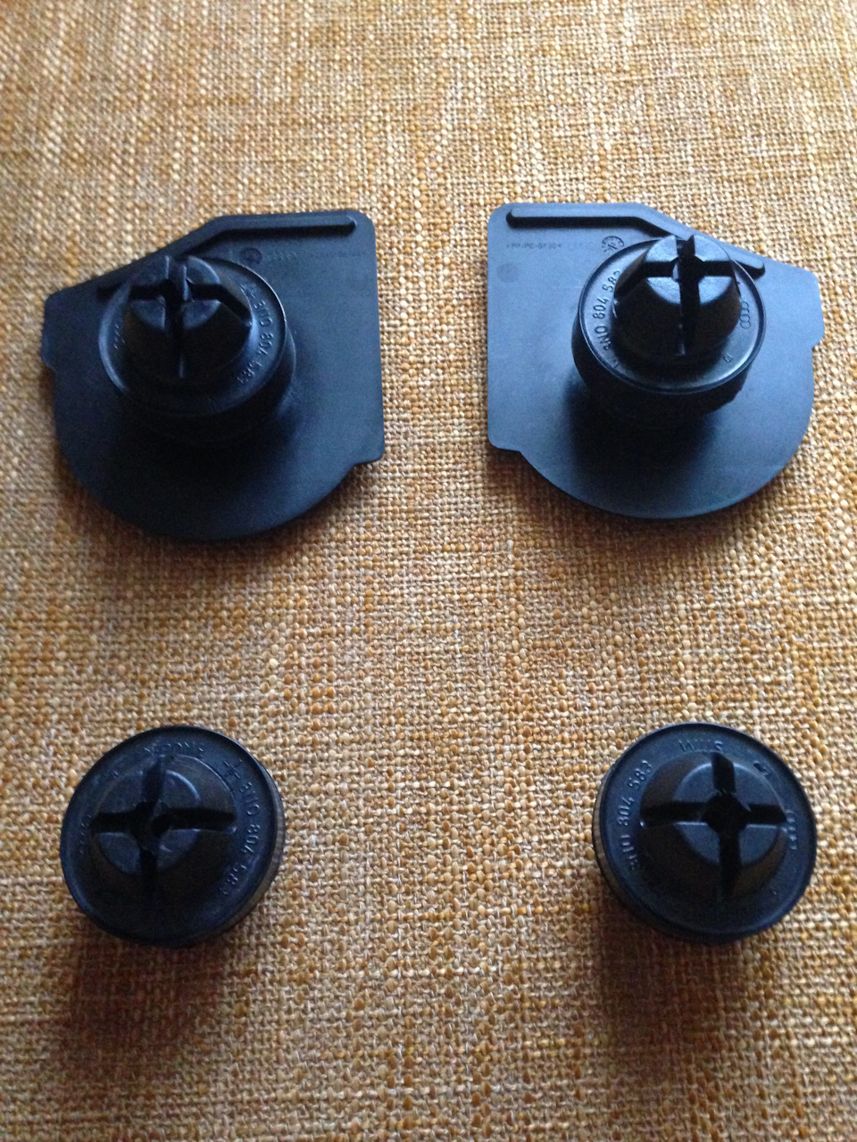 Оригинальные упоры под домкрат / подъемник VAG — Skoda Octavia A5 Mk2 ...