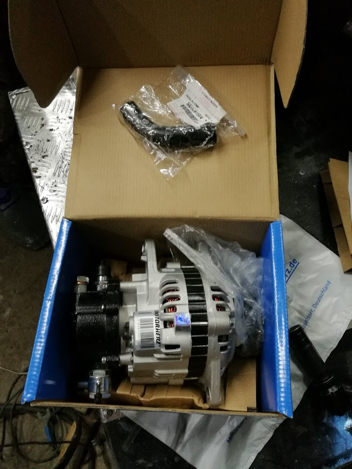 Генератор. 340ткм проехал. — Mitsubishi L200 (3G), 2,5 л, 2006 года ...