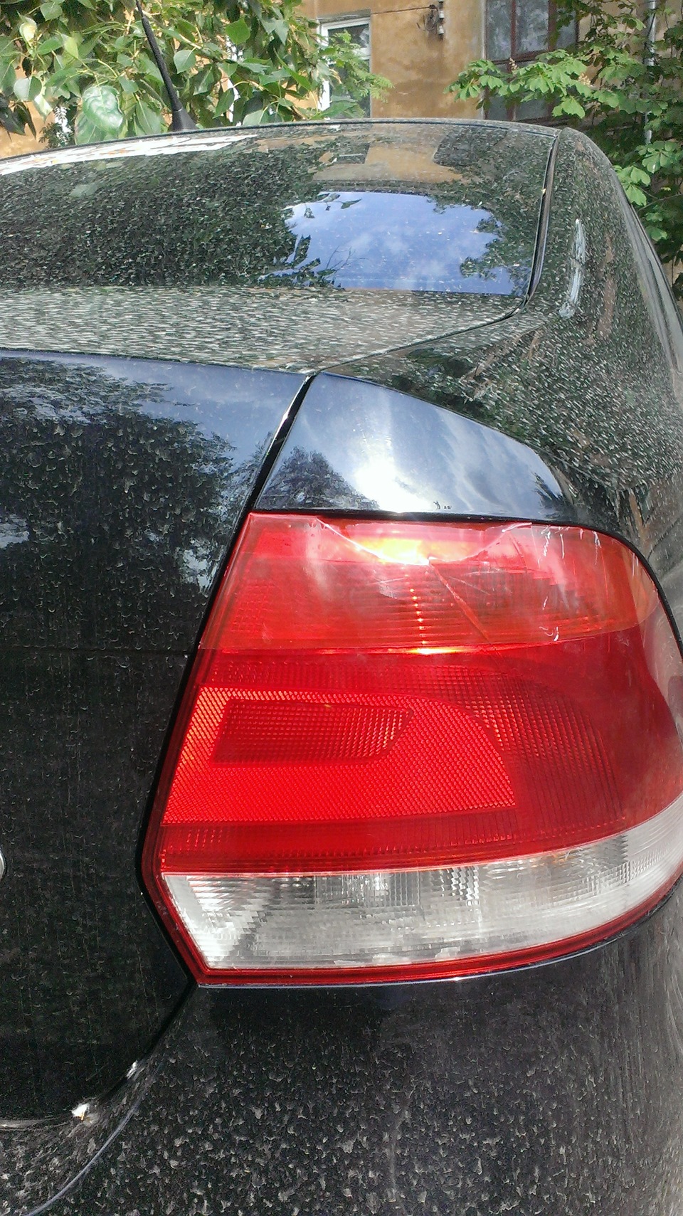 Неприятности с задним фонарём — Volkswagen Polo Sedan, 1,6 л, 2012 года ...