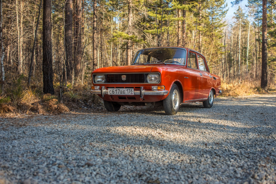 Братья SL в музее Moskvich-land — Москвич 2140 SL, 1,5 л, 1983 года ...