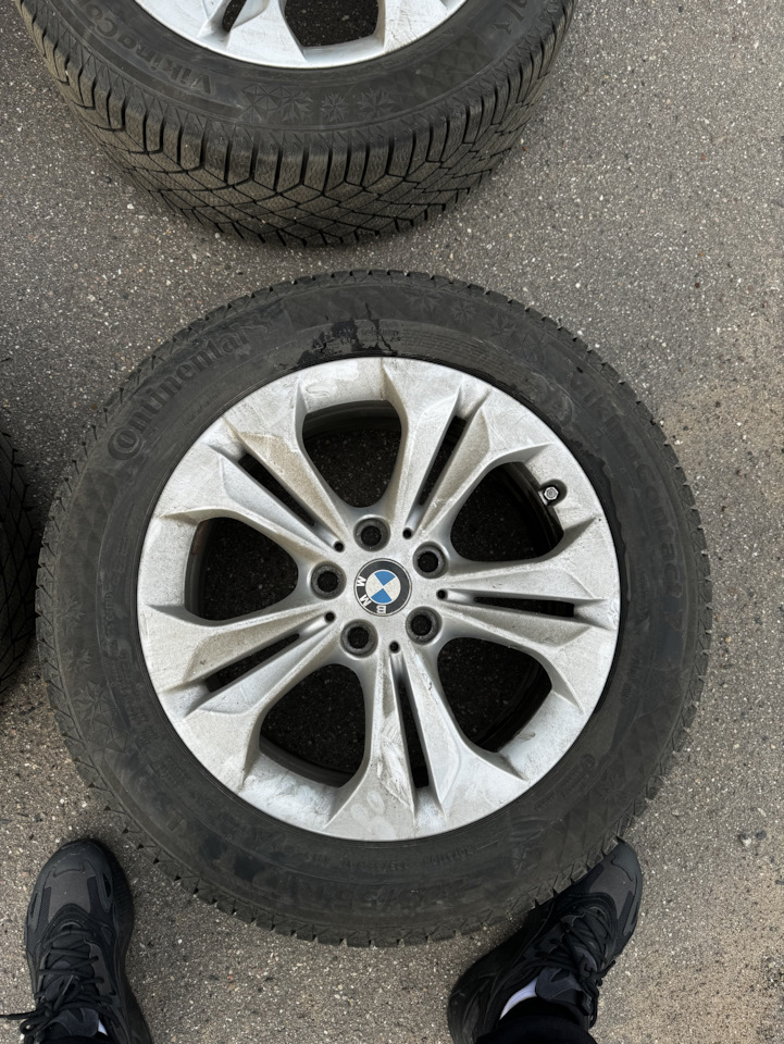 Шины зимние нешипованные Continental 225/55 R17, литые диски Bmw 7 ...