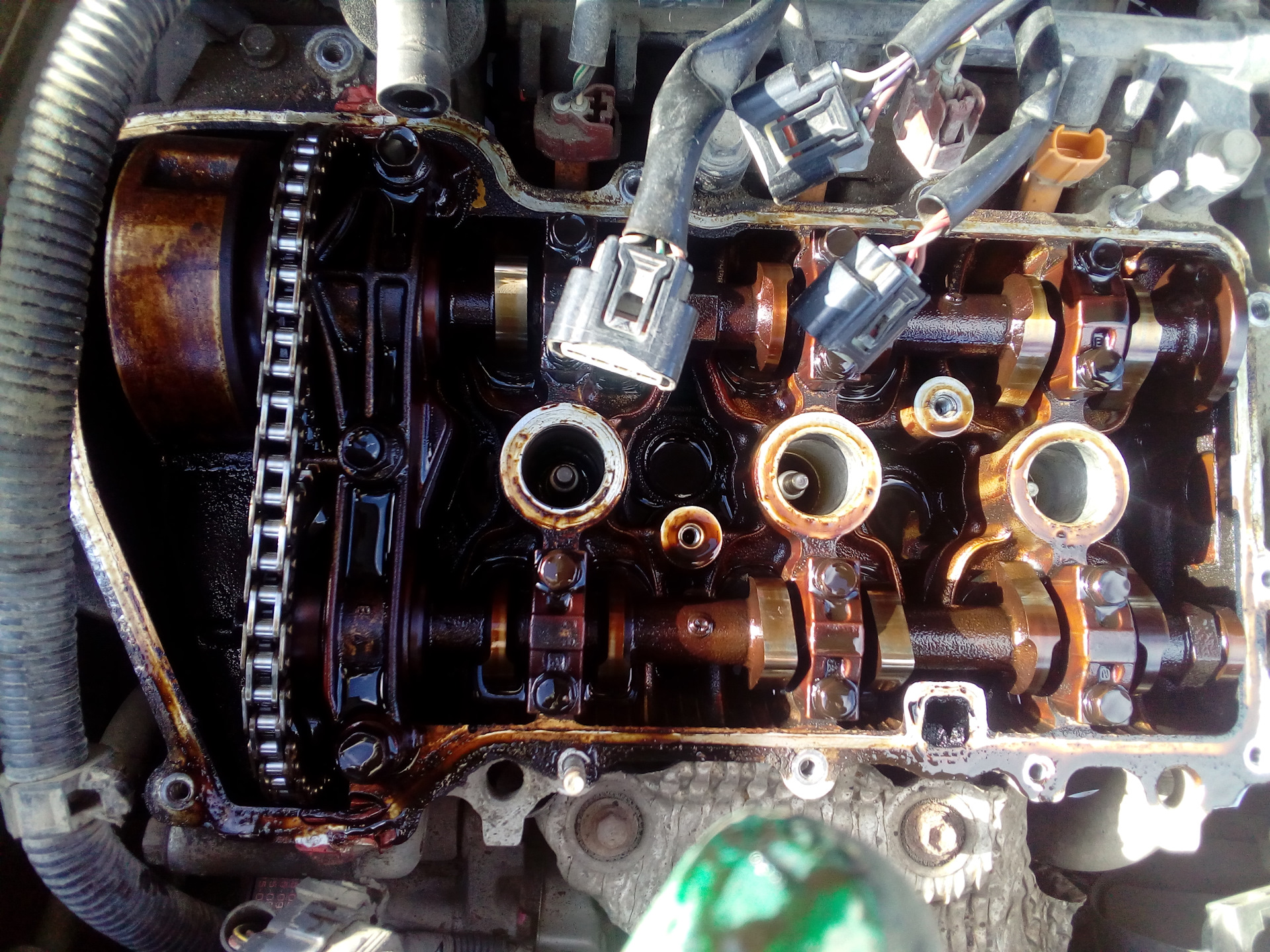 Прокладка крышки клапанов и замена масла — Daihatsu Boon (1G), 1 л ...