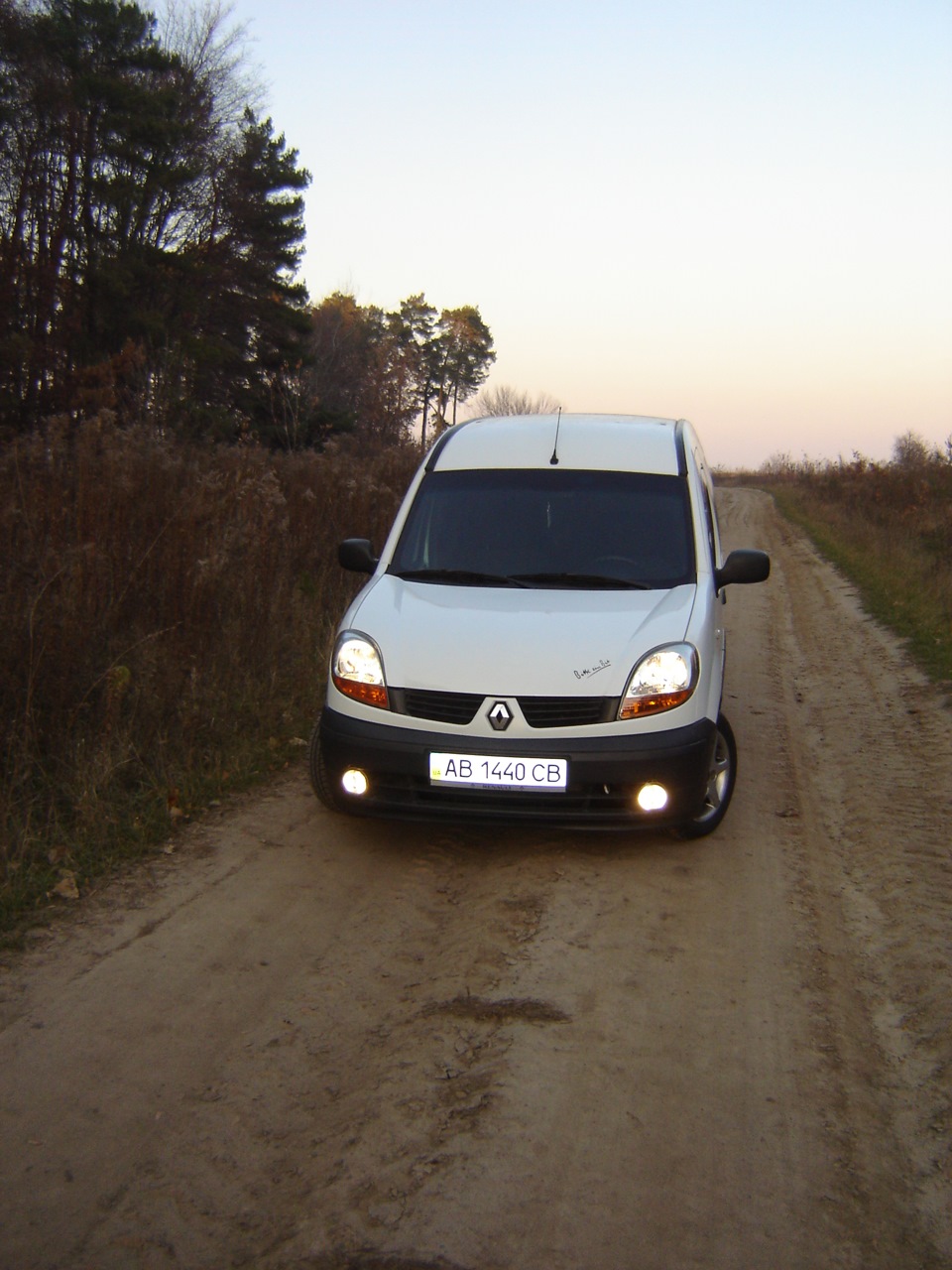 Осеняя фотосессия для кенгуренка! — Renault Kangoo (1G), 1,5 л, 2005 ...