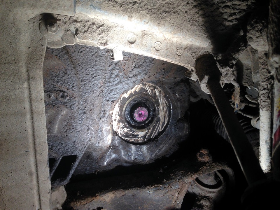 Замена сальников приводов АКПП T6 — Volvo XC90 (1G), 2,9 л, 2003 года ...