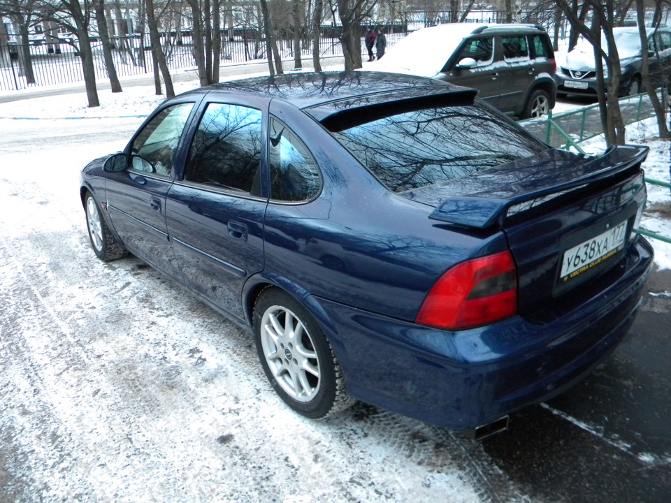 Продажа Blue Dreadnaught — Opel Vectra B, 1,8 л, 1998 года | продажа ...