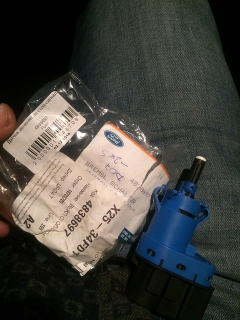 4838697 Датчик вкл задних фонарей STOP / 11~ Ford | Запчасти на DRIVE2