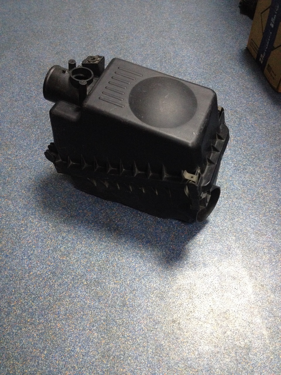 Замена прокладок глушителя — Toyota Corolla RunX, 1,5 л, 2002 года ...