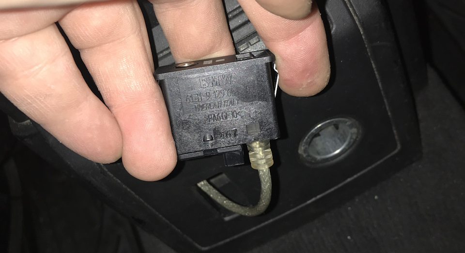 #35 ГНЕЗДО USB/AUX-IN — BMW X3 (E83), 3 л, 2005 года | аксессуары | DRIVE2