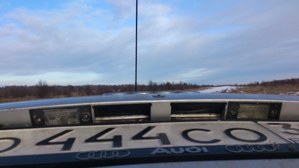 Подсветка номера(гос. рег. знака) — Audi A4 Avant (B5), 1,9 л, 2001 ...