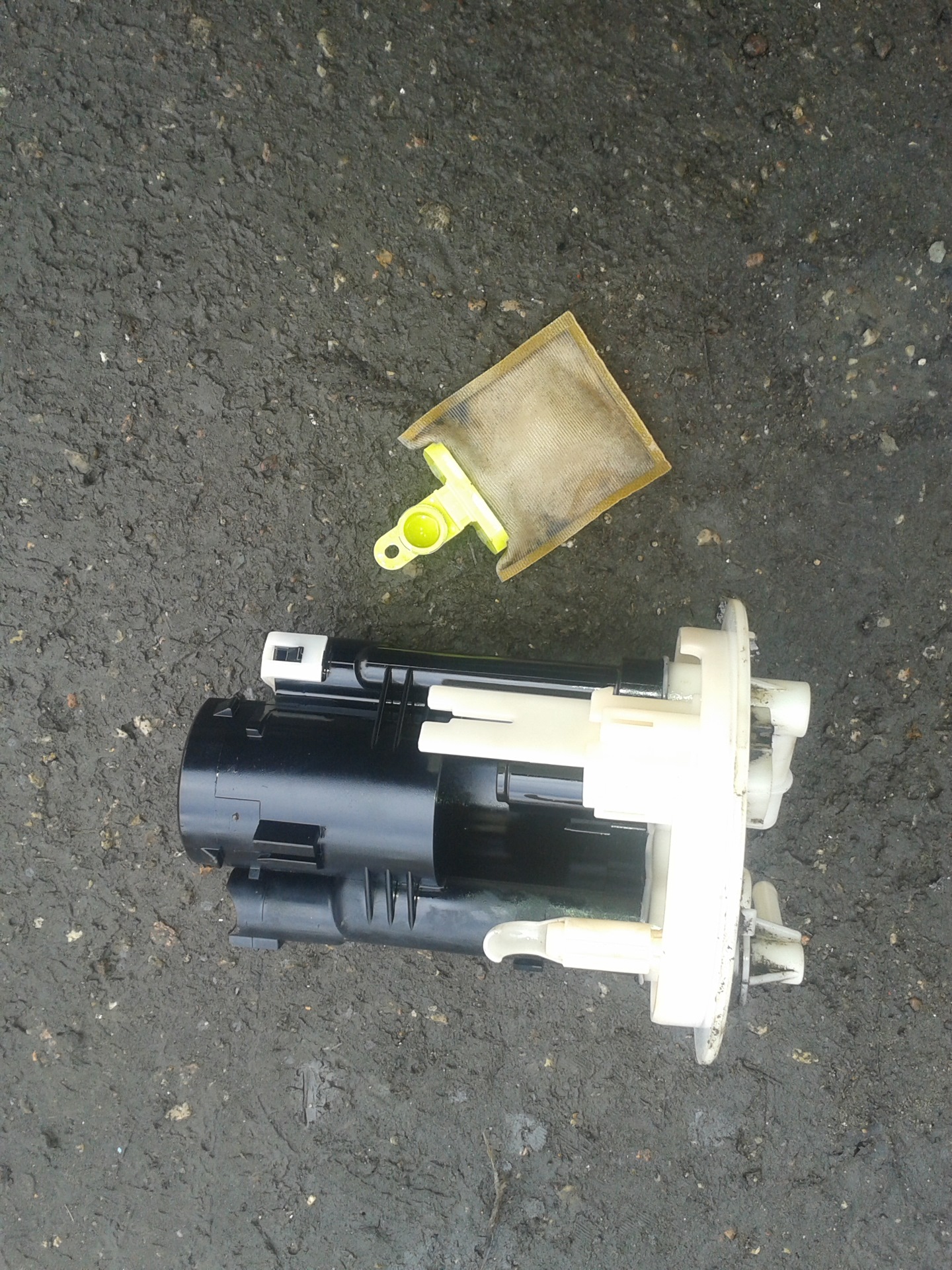 Банальная замена топливного фильтра и свечей! — Mitsubishi Lancer IX, 2 ...