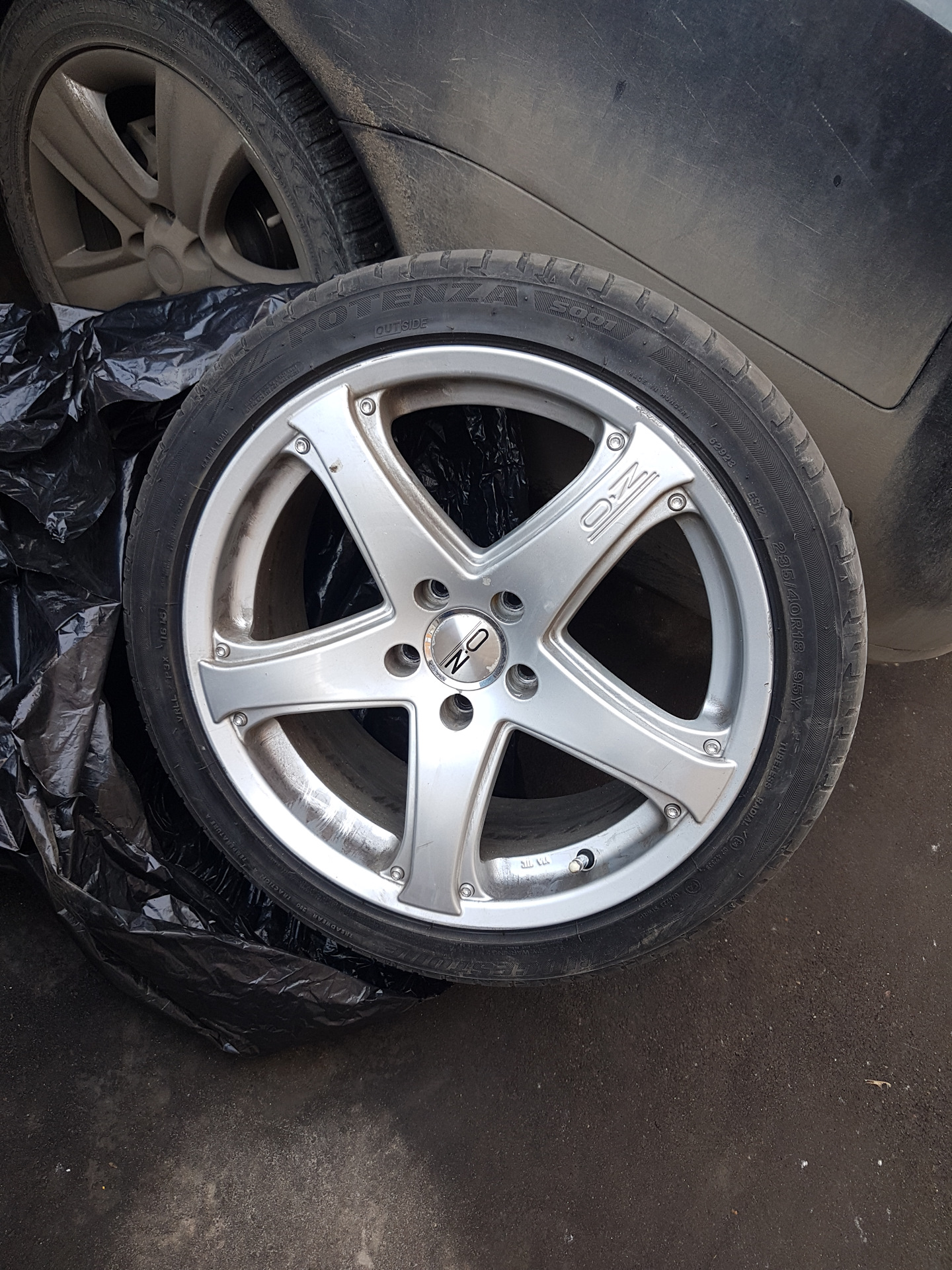 покупка колес OZ — Volkswagen Passat Variant (B6), 2 л, 2009 года ...