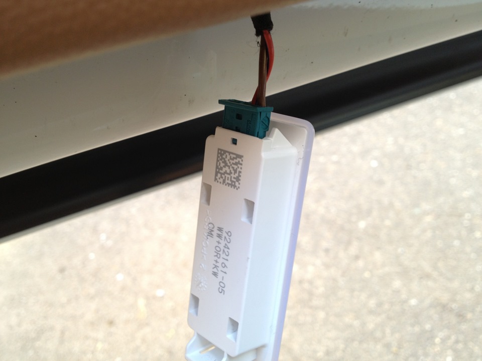 9242161 Фонарь освещения пространства для ног BMW | Запчасти на DRIVE2