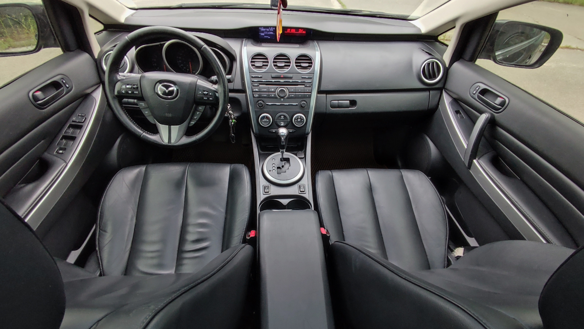 Матовая кожа. Химчистка кожи за три копейки. Фото ДО/ПОСЛЕ — Mazda CX-7, 2,5 л, 2011 года ...