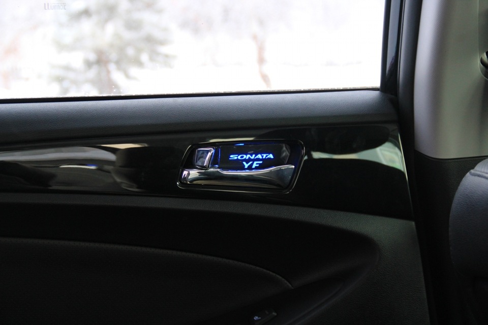 LED-накладки под ручки дверей от BRICX — Hyundai Sonata VI (YF), 2 л ...
