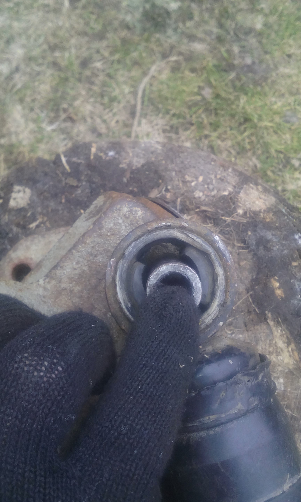 Сайлентблок заднего амортизатора — Opel Astra G, 2 л, 2000 года ...