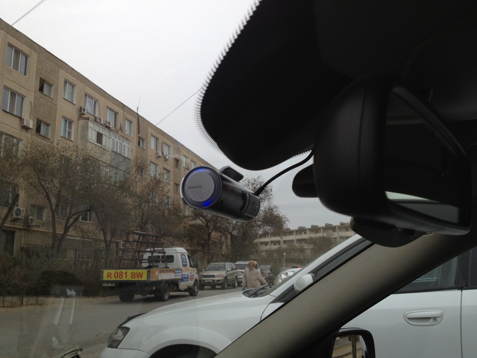 видеорегистратор — Saab 9-3 (2G), 2,8 л, 2006 года | аксессуары | DRIVE2