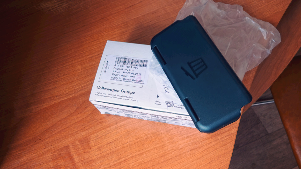 76. Мусорное ведёрко — Volkswagen Golf Mk6, 1,4 л, 2010 года | другое ...