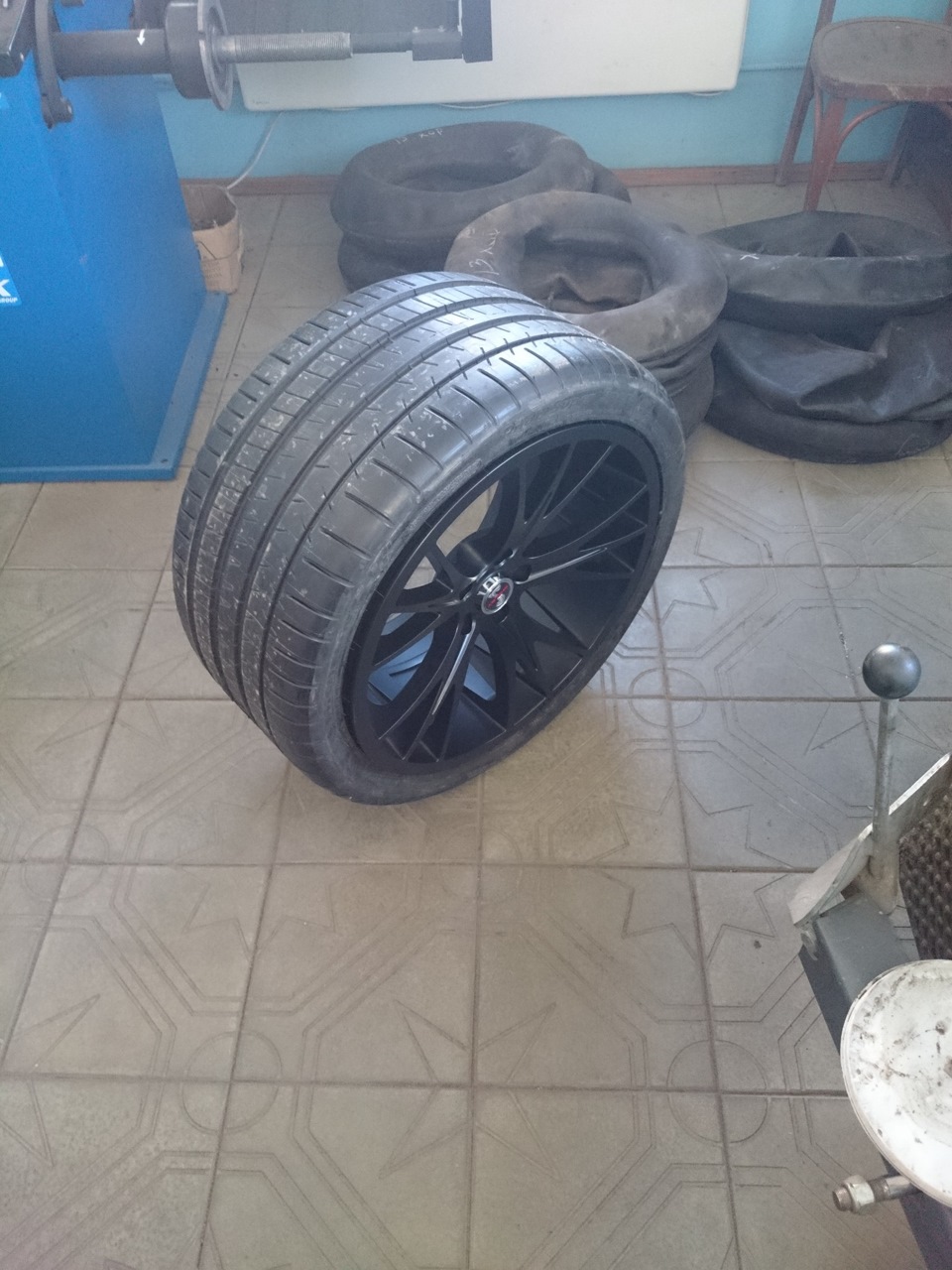 Летние колеса на Shelby CS1 и Michelin Pilot Super Sport — Ford Mustang ...