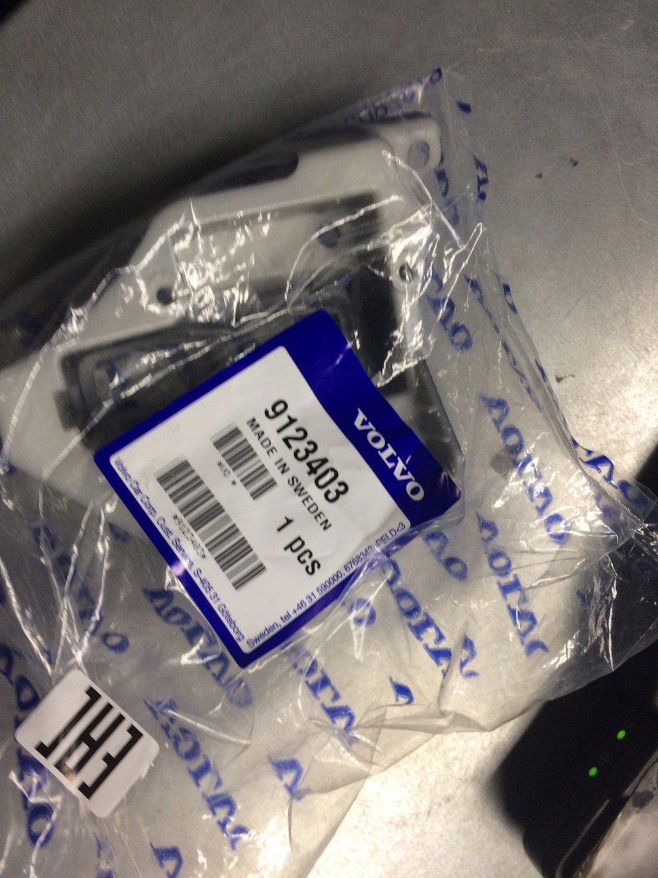 9123403 Рамка замка зажигания Volvo | Запчасти на DRIVE2