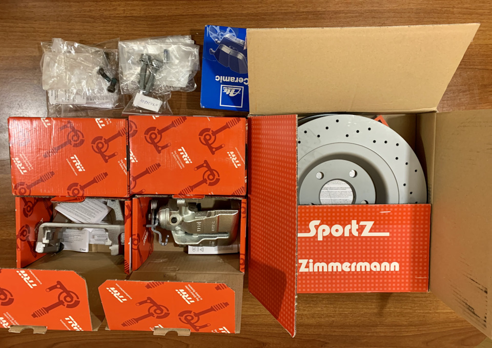 Обновления к сезону: задние тормоза 330мм + серво-рейка — Audi A4 (B6 ...