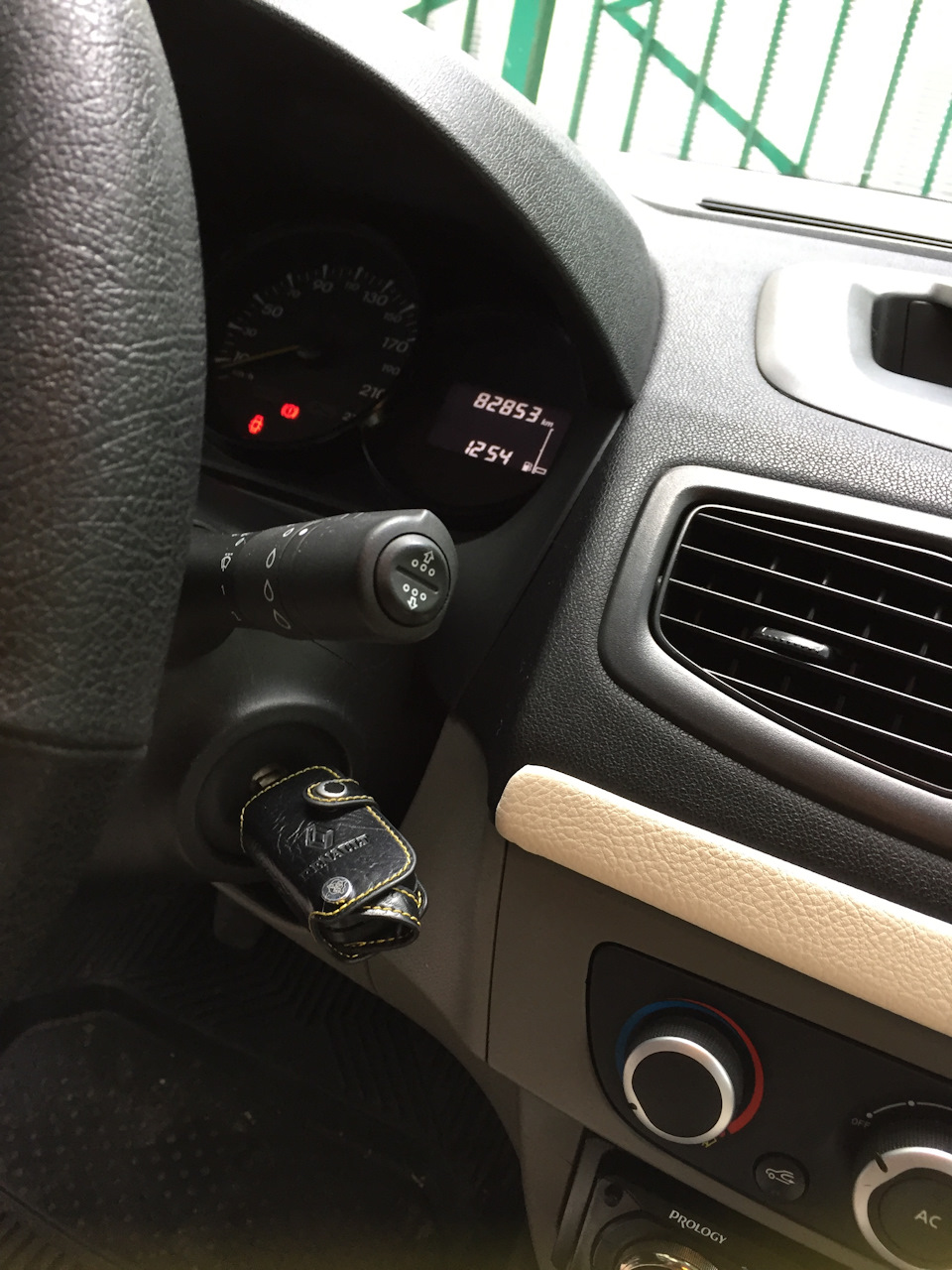 Рамки гос. номера, Чехол на ключ + ручка КПП. — Renault Fluence, 1,6 л ...