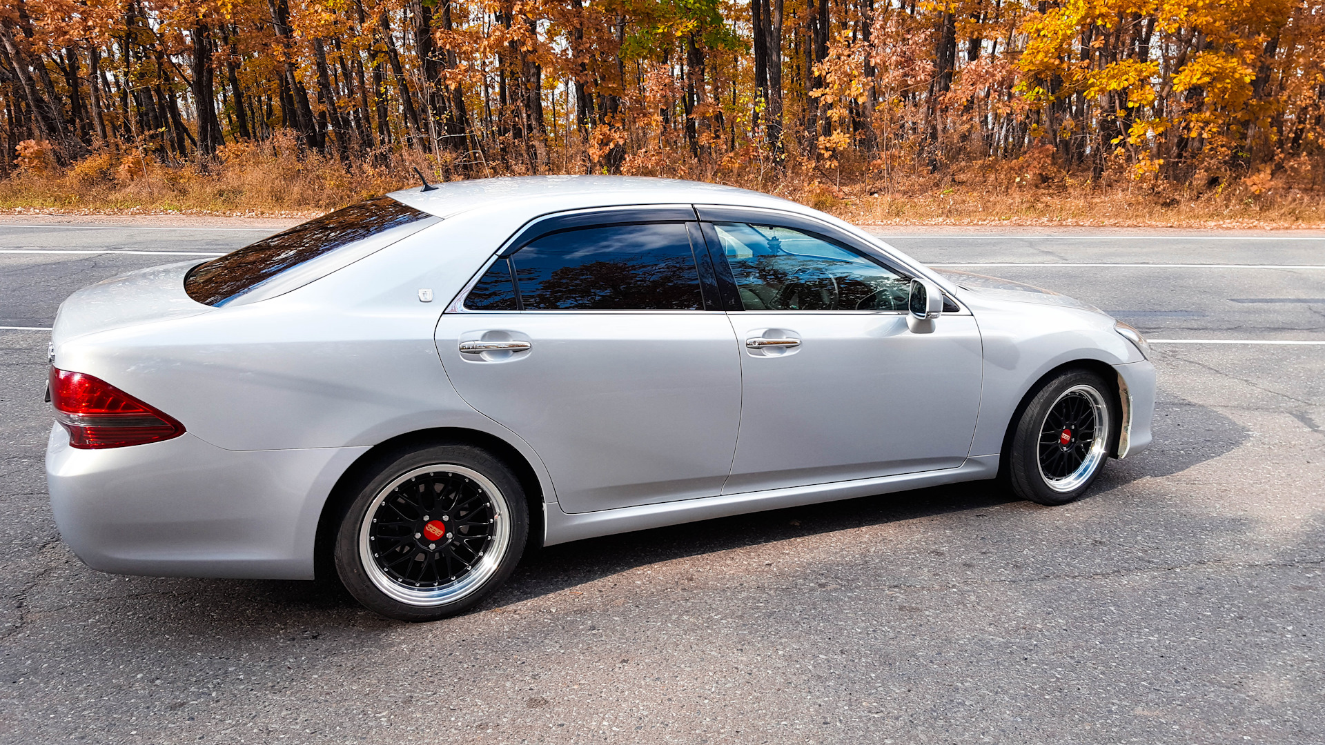 Осенние фотографии — Toyota Crown (S200), 2,5 л, 2009 года | фотография ...